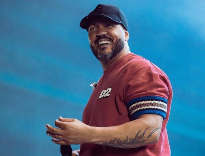 Após atuação em série, Belo recebe DRT definitivo como ator | Portal Massa