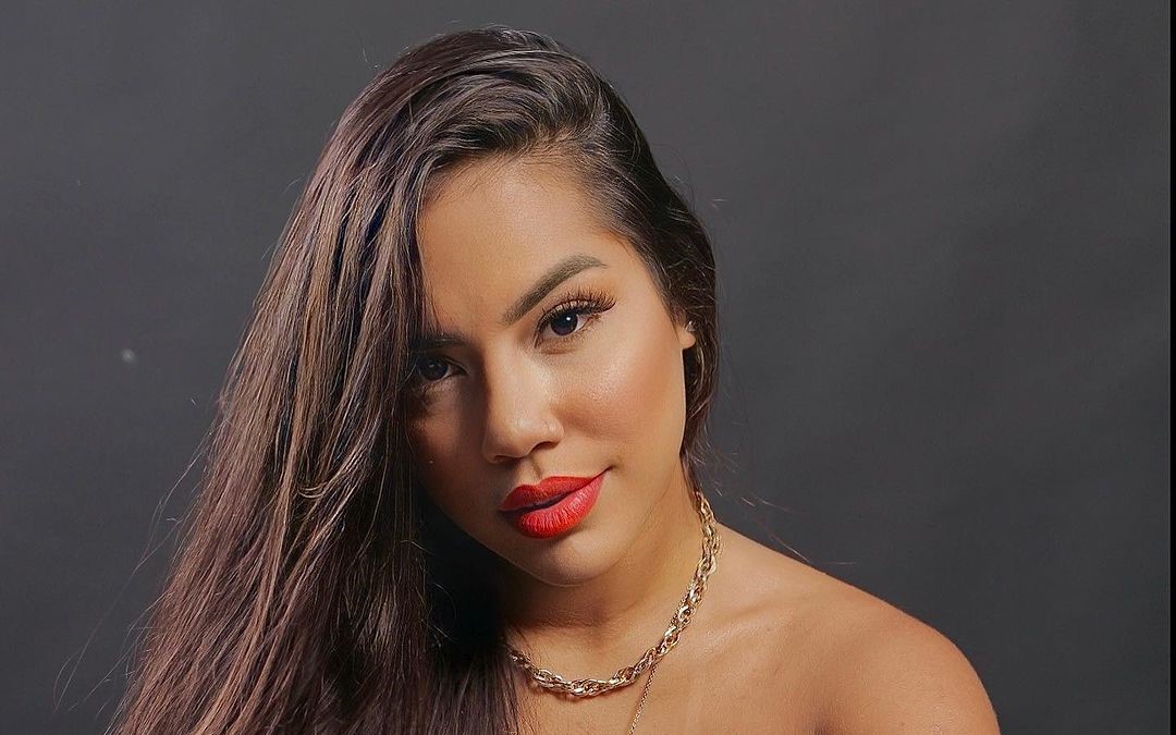 Mulher de Polly reaparece após sumiço da web, mas cantor segue off ...