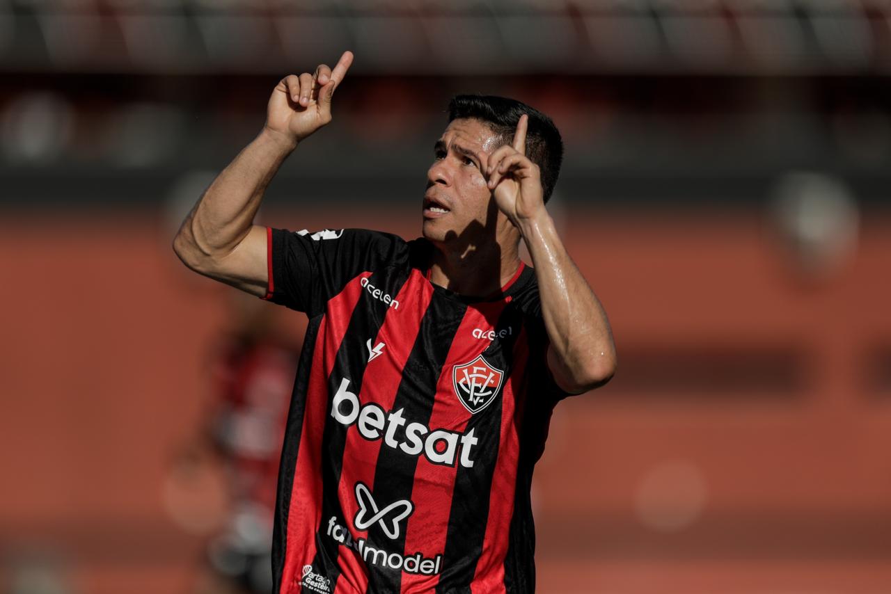 Osvaldo marca em tarde inspirada do Vitória e Leão vence de novo ...