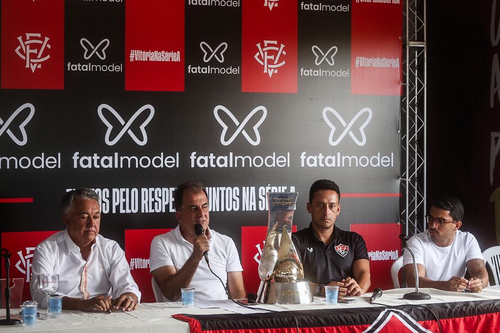 Vitória Negocia Renovação Com Léo Condé Técnico Pediu Aumento Gordo