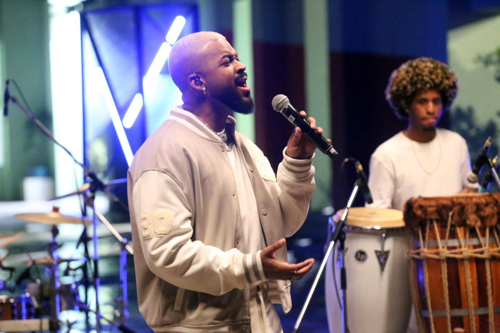 Autor de hits pelo Brasil, Diggo lança novo EP; saiba mais | Portal Massa