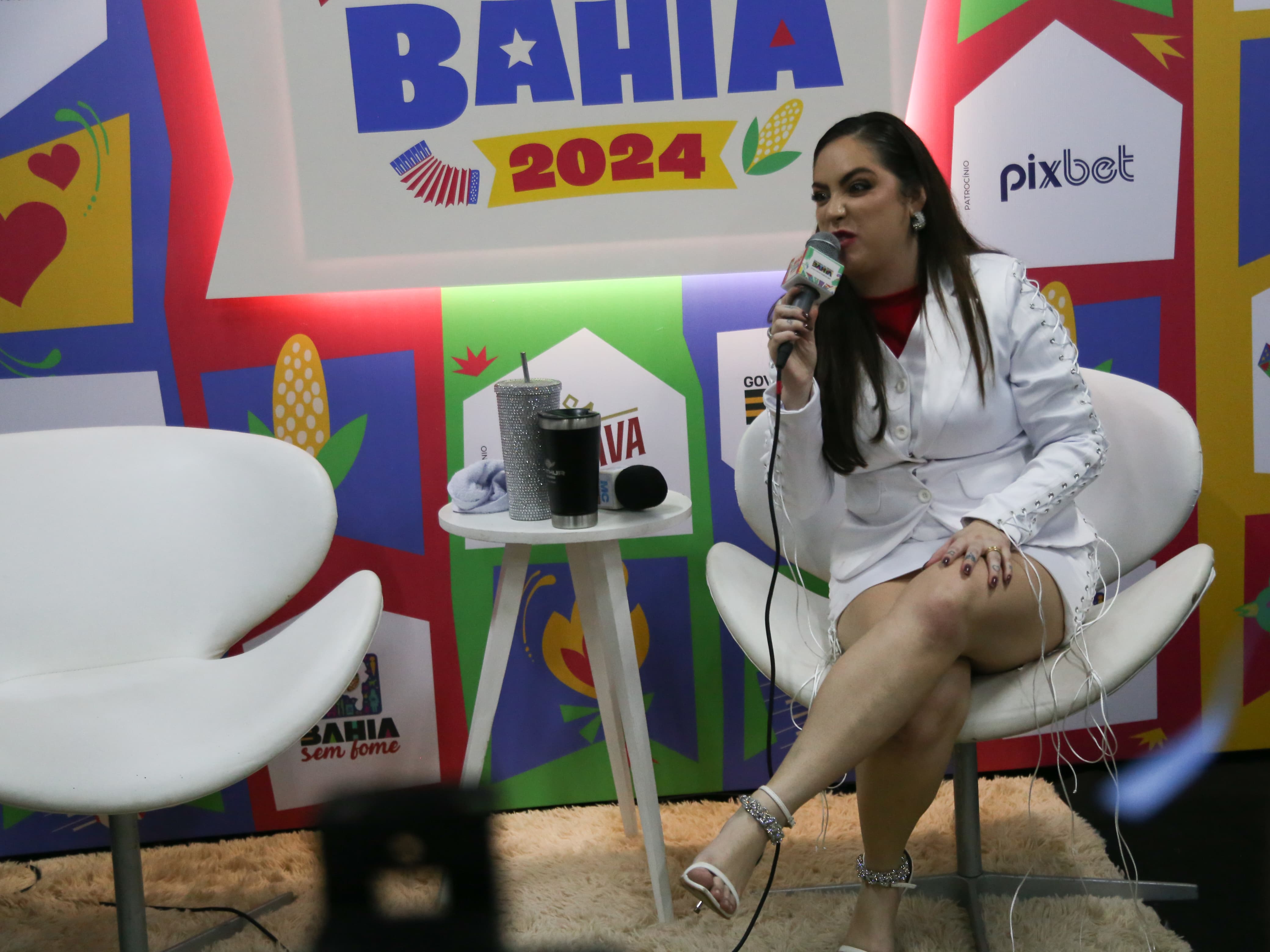 Brega com arrocha? Raphaela Santos revela querer feat com Pablo | Portal Massa