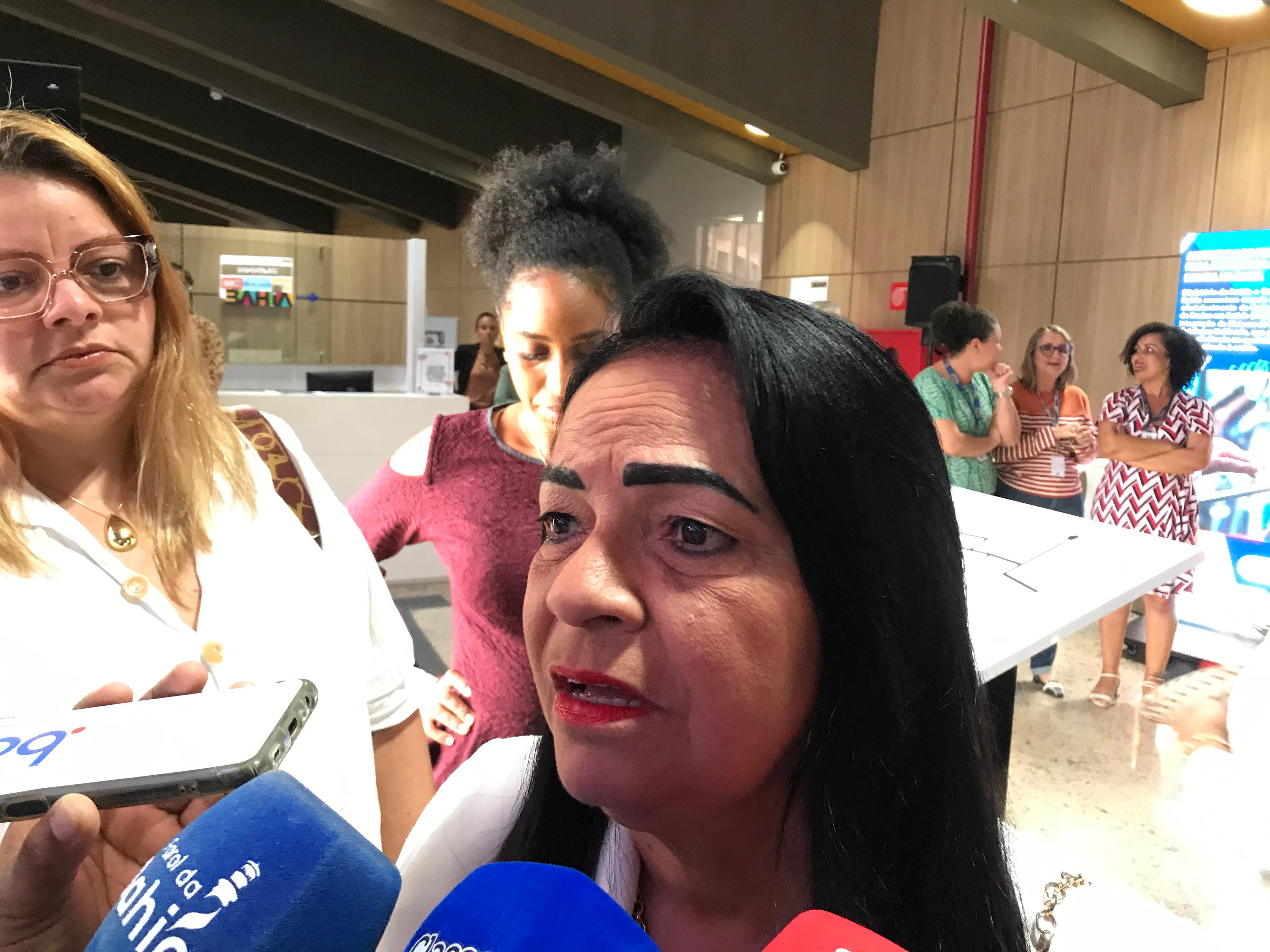 Moema afirma que nem pé torcido a afasta da campanha de Rosalvo ...