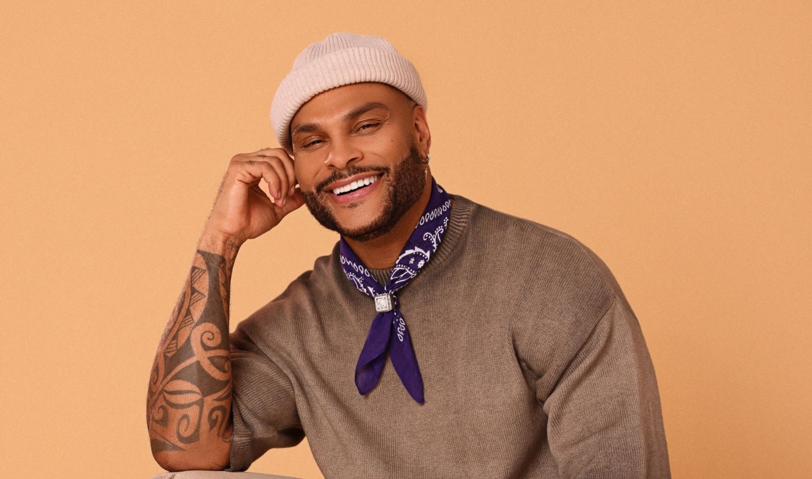 Novo EP de Tony Salles e Parangolé dá spoiler do estilo que ele seguirá ...