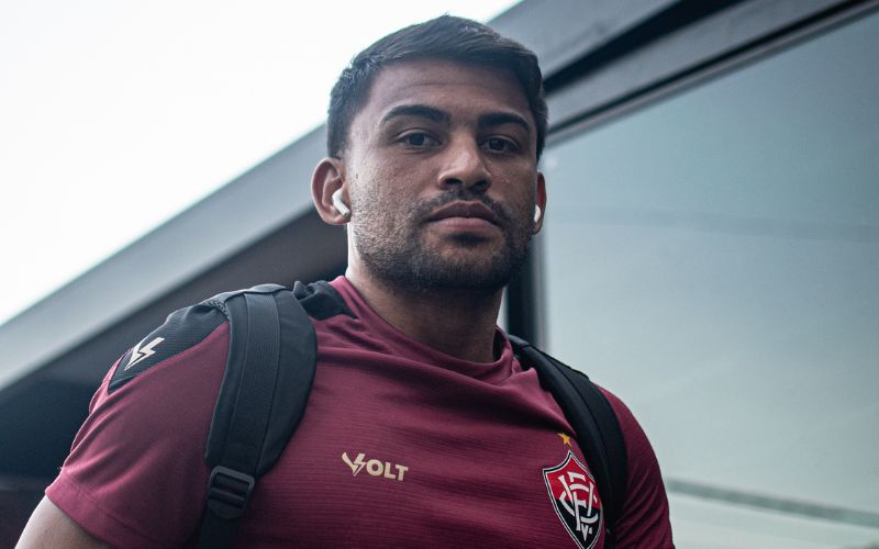 Todo diferente, Vitória está escalado para enfrentar o Defensa; veja ...