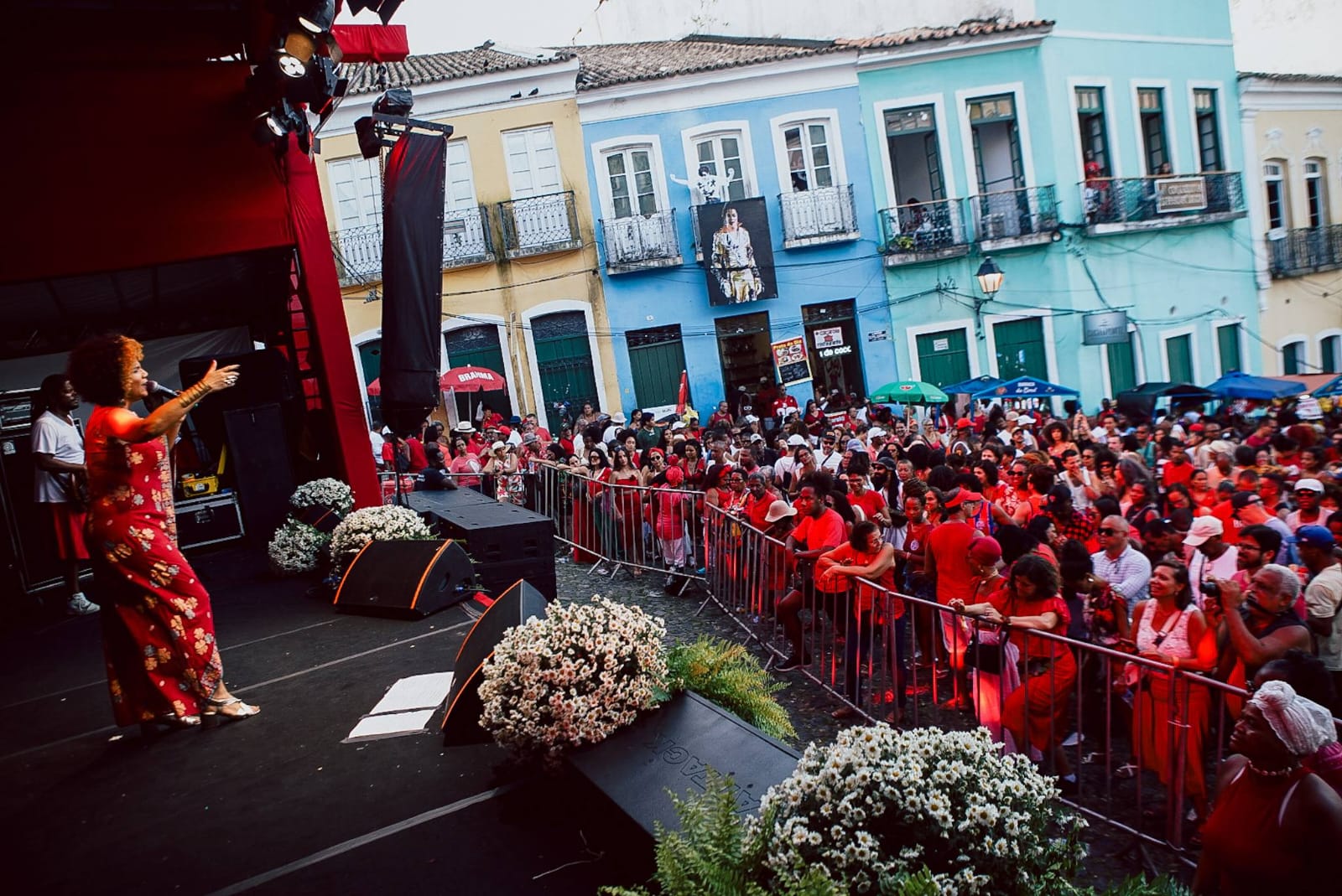 Festa de Santa Bárbara leva cor e música para o Pelô | Portal Massa