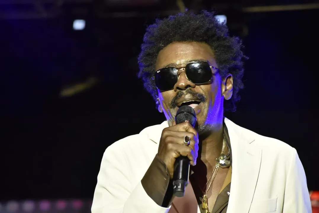 Seu Jorge brilha na Arena A TARDE com show cheio de sucessos | Portal Massa