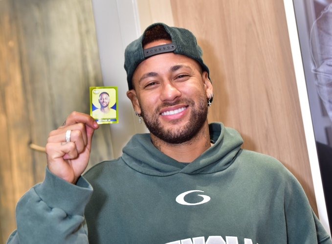 Neymar recebe figurinha dourada exclusiva após convocação; veja valor ...