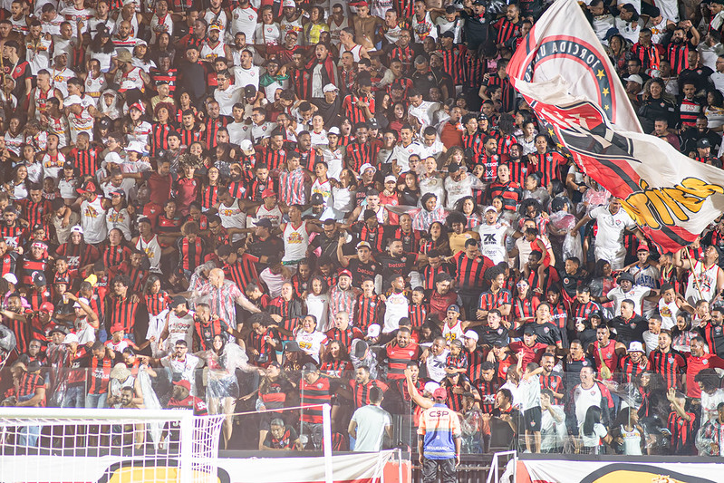 Torcida do Vitória esgota ingressos para decisão da Copa do Nordeste ...