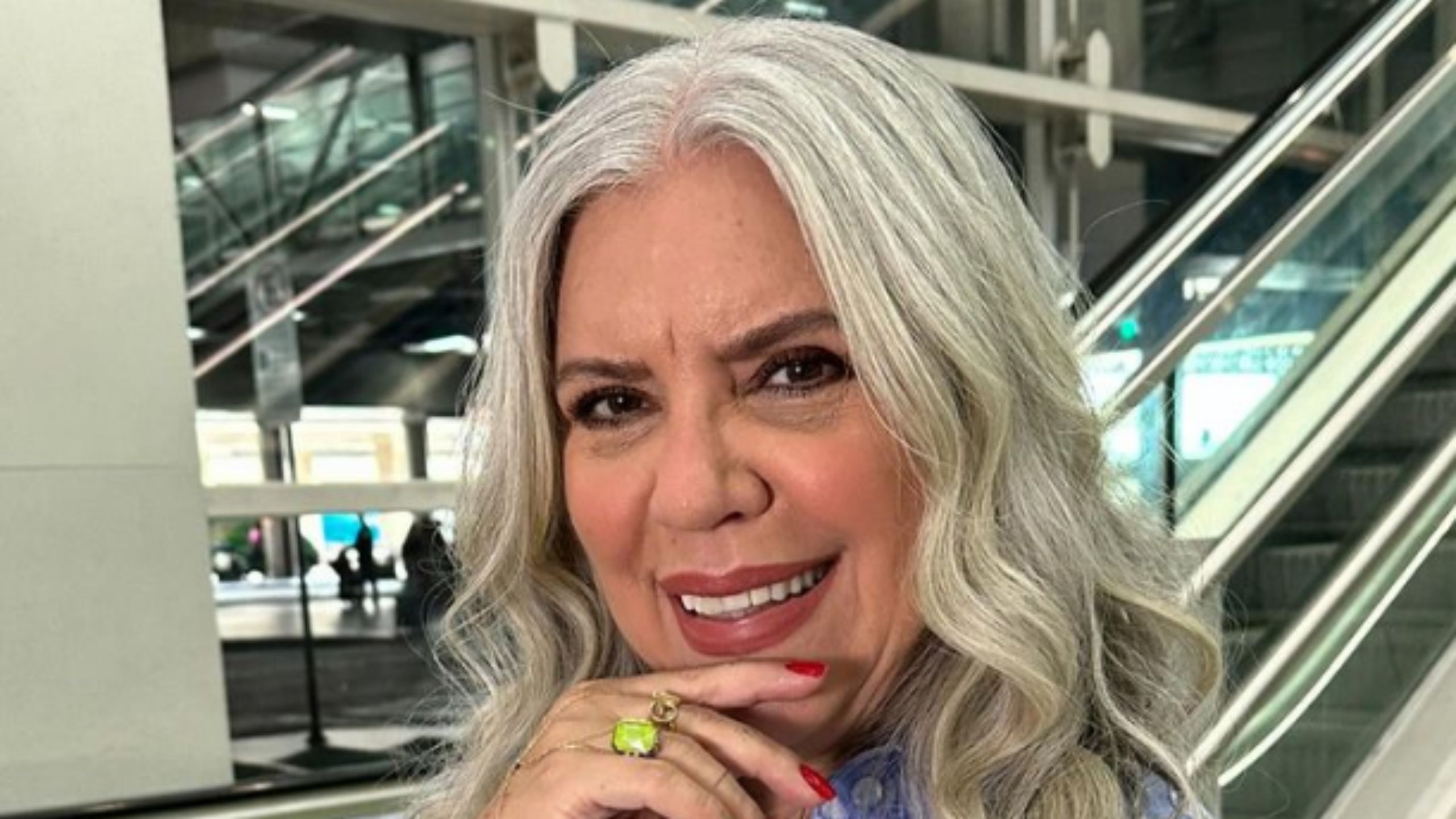 Astrid Fontenelle 'cai pra cima' de mulher na Bahia | Portal Massa