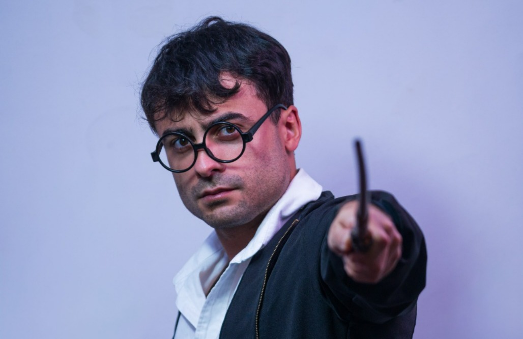 Baiano sósia de Harry Potter faz sucesso cantando arrocha | Portal Massa