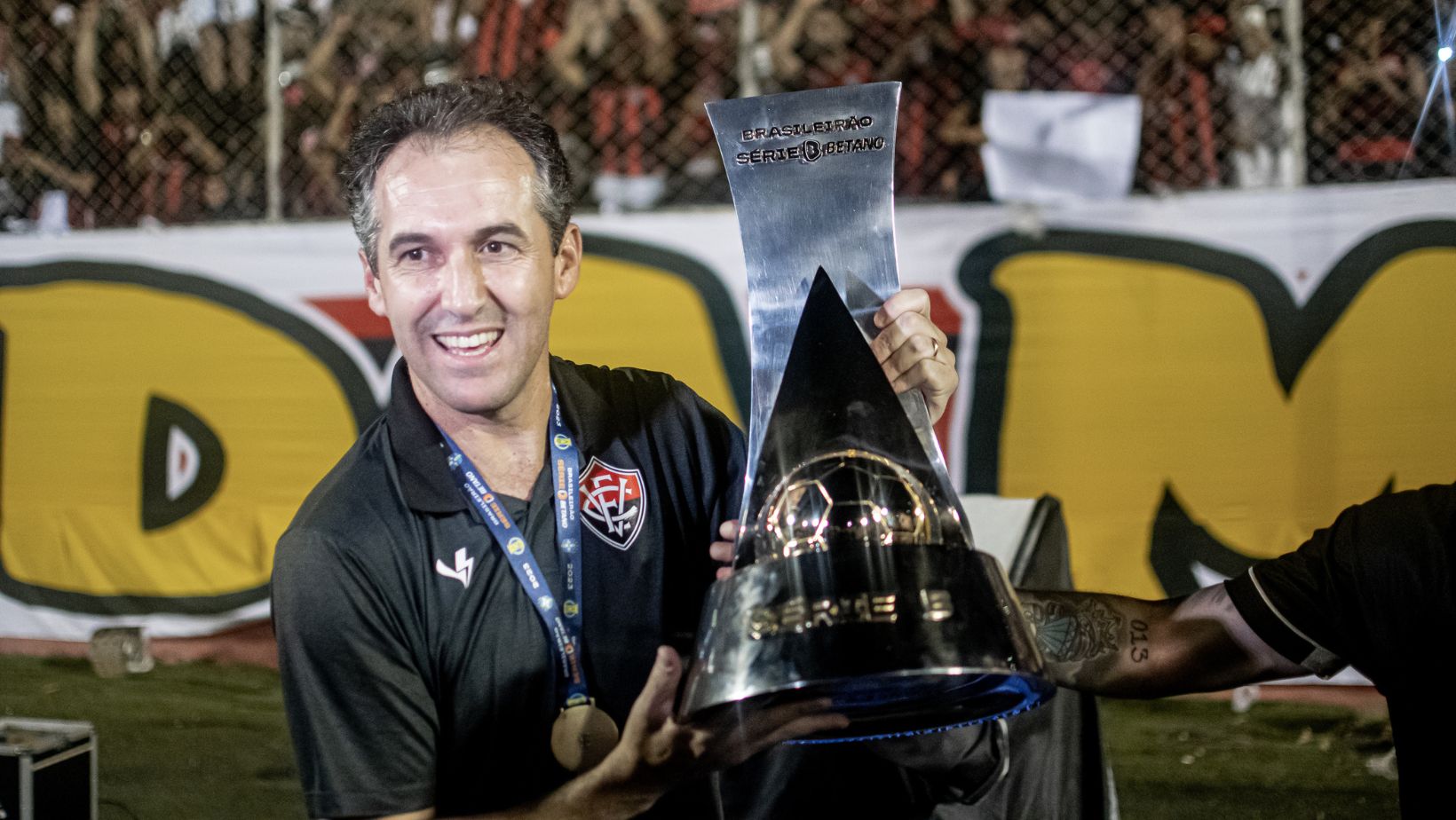 Saudade do meu ex? Léo Condé relembra momentos felizes no Vitória ...